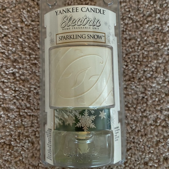 Yankee Candle | Accents | Yankee Candle Sparkling Snow Electric Home ...